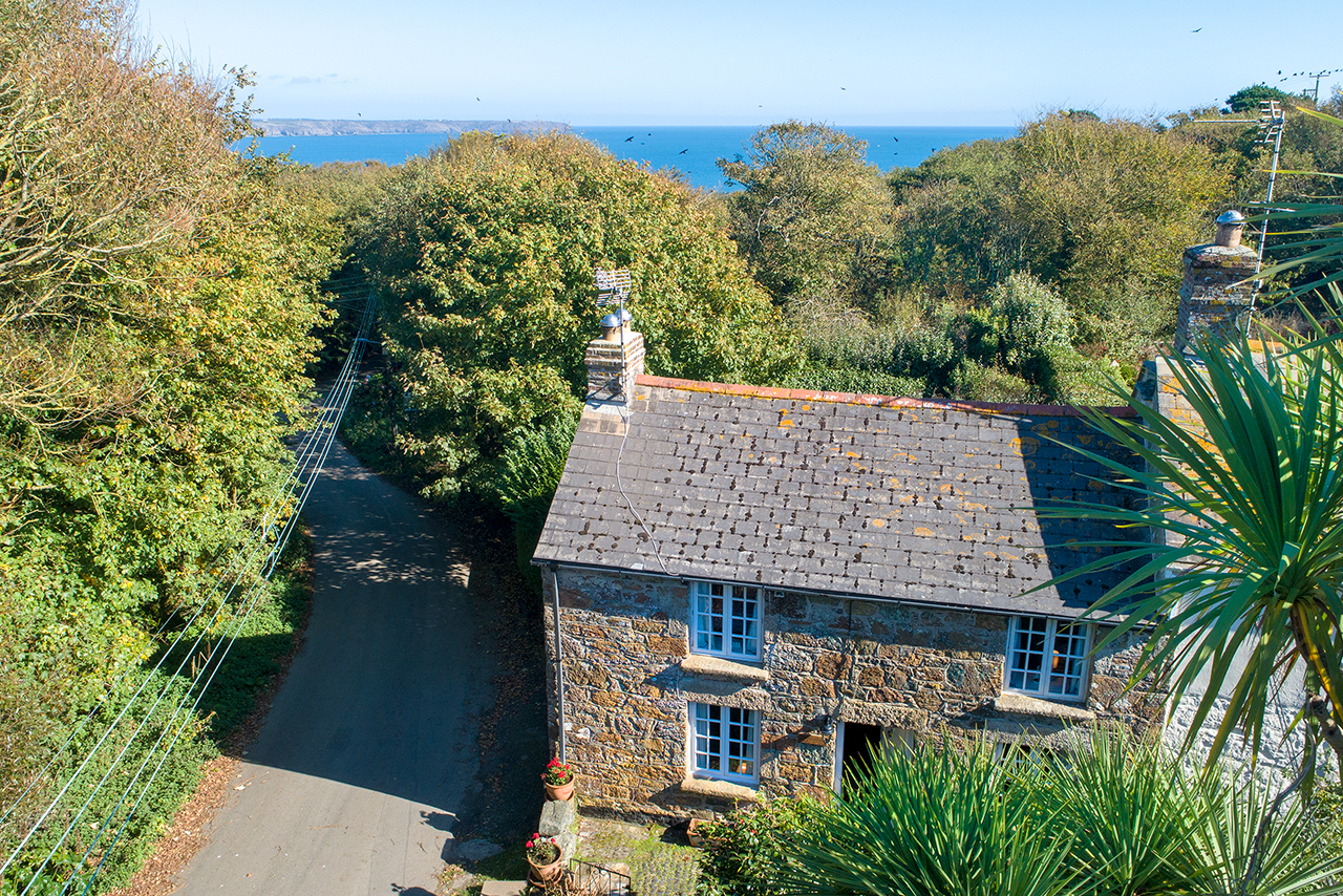 Hansey Cottage, Lizard Church Cove, Cornwall