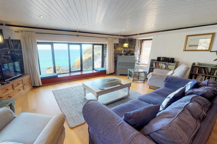 The Winch House, Church Cove